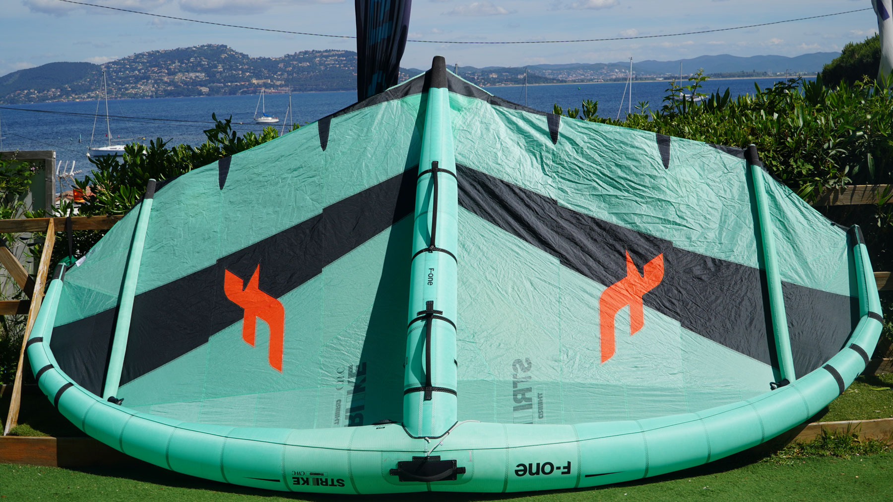 F-ONE STRIKE V3 CWC 2023 - 8M - MF Kite - Ecole de Kitesurf Var